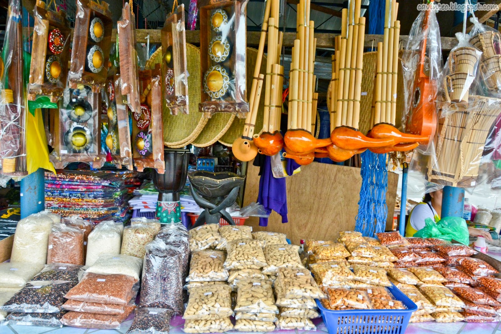 Entree Kibbles: Stopover at Nabalu Market (Part of Kinabalu Park And ...